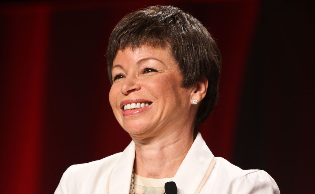 Valerie Jarrett: "Θέλω Να Ξυπνάω Κάθε Ημέρα Γνωρίζοντας Ότι Μπορώ Να ...